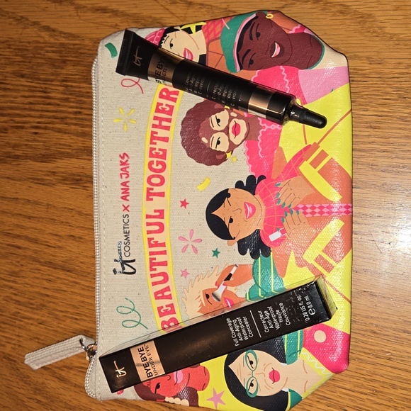 it cosmetics | Makeup | It Cosmetics Bye Bye Under Eye Concealer | Poshmark